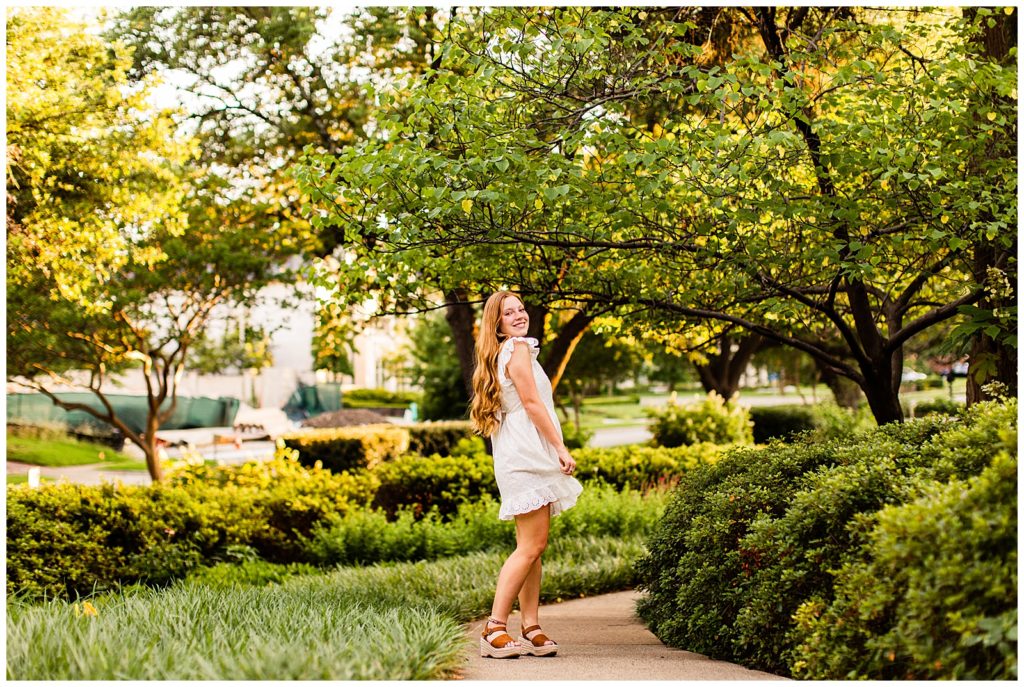 Morgan | Prather Park Senior Session | madelinecphotography.com
