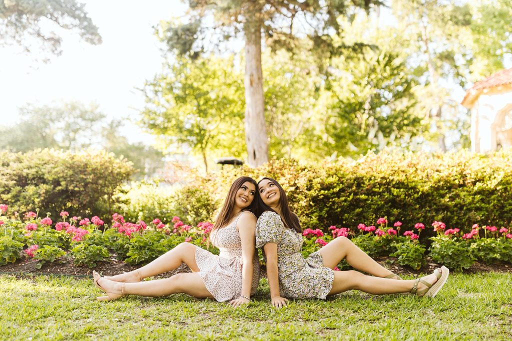Katherine & Halie | Dallas Best Friend Senior Session ...